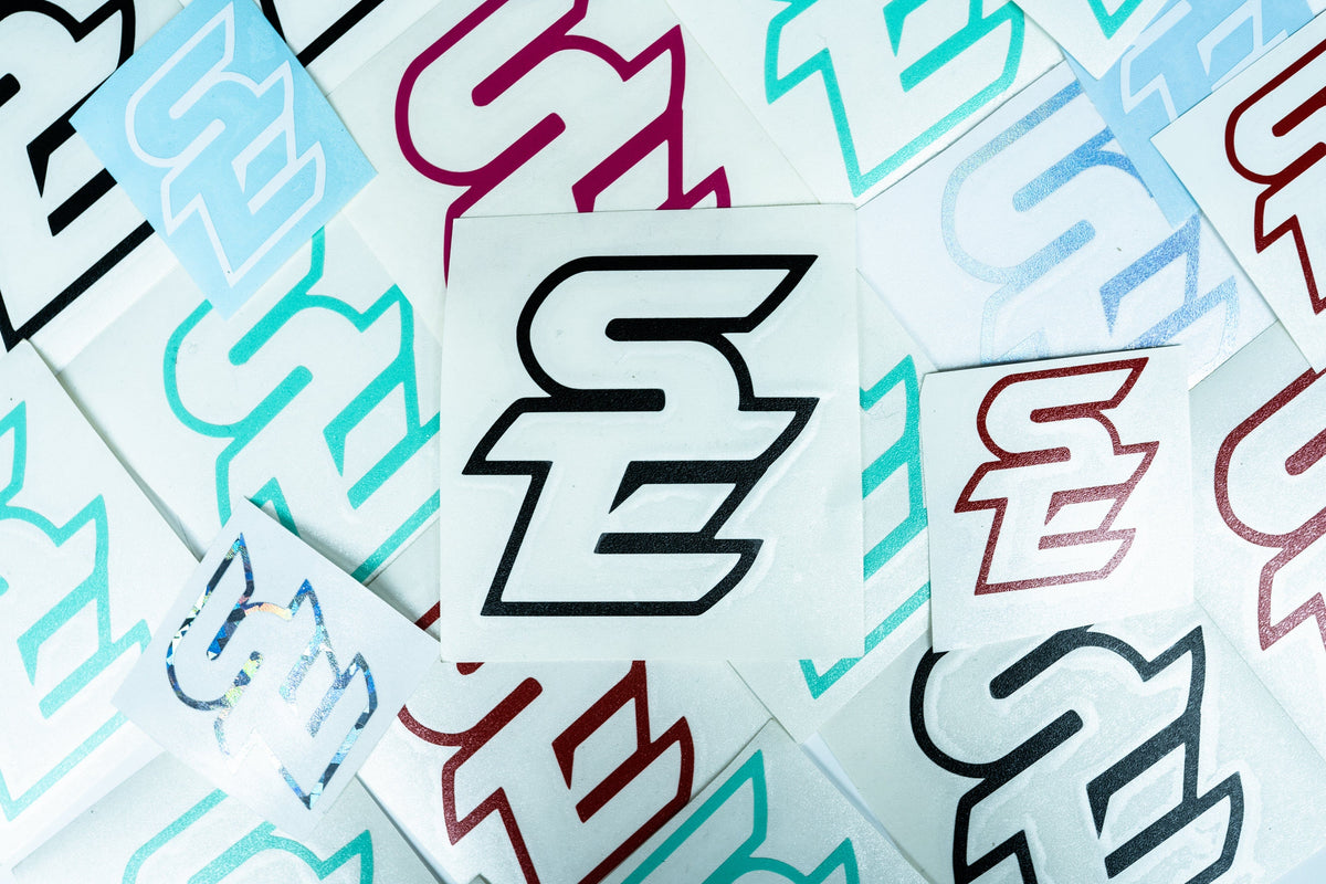 "SE" Outline Decal – Slammedenuff