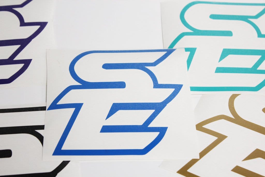 "SE" Outline Decal – Slammedenuff